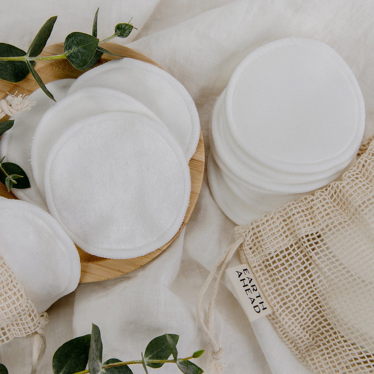 20 Reusable Bamboo Cotton Makeup Remover Rounds in Wash Bag | Earth Ahead